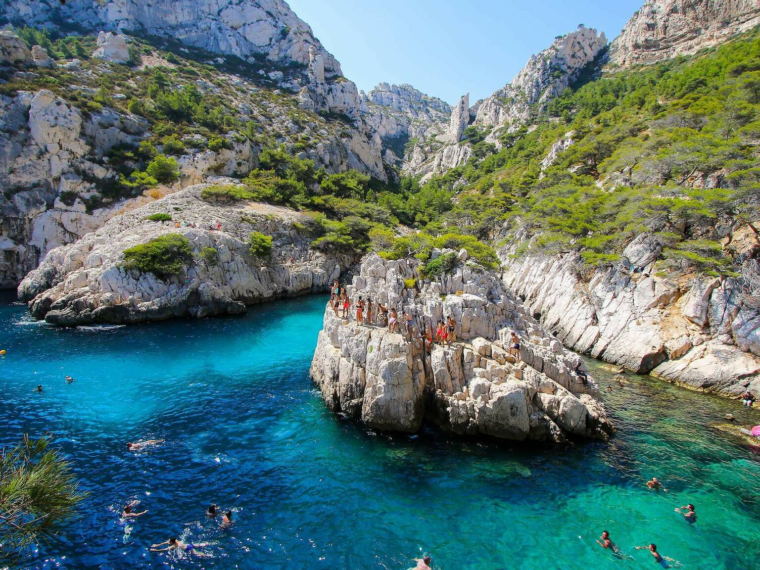Marseille’s Calanques: The Ultimate Guide for 2025