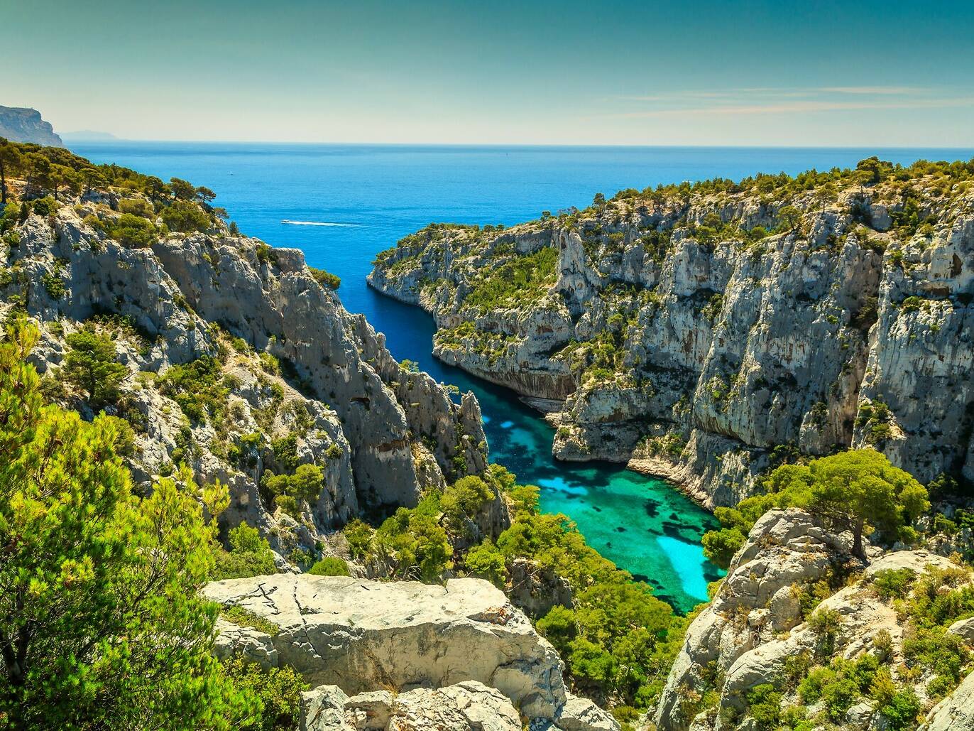 Marseille’s Calanques: The Ultimate Guide for 2025