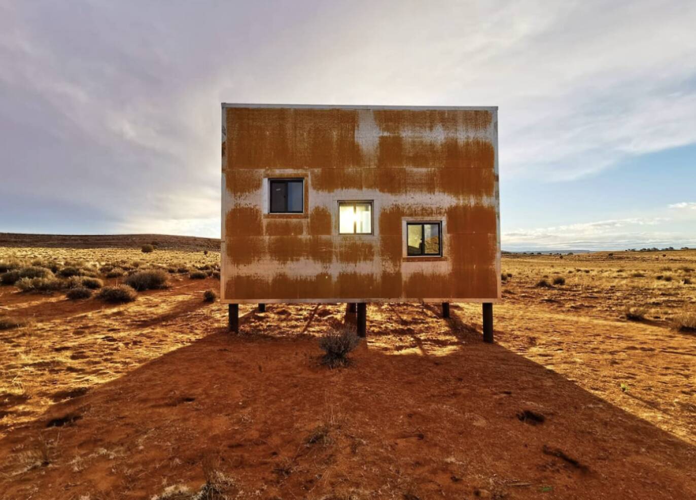 12 Awesome Off-Grid Airbnb Properties Across the U.S.