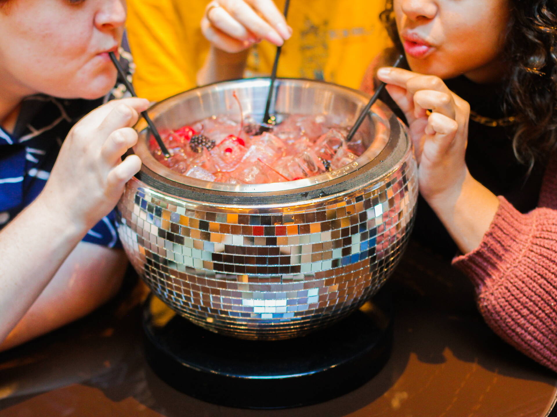 7 Best Drag Shows NYC Has For You To Check Out