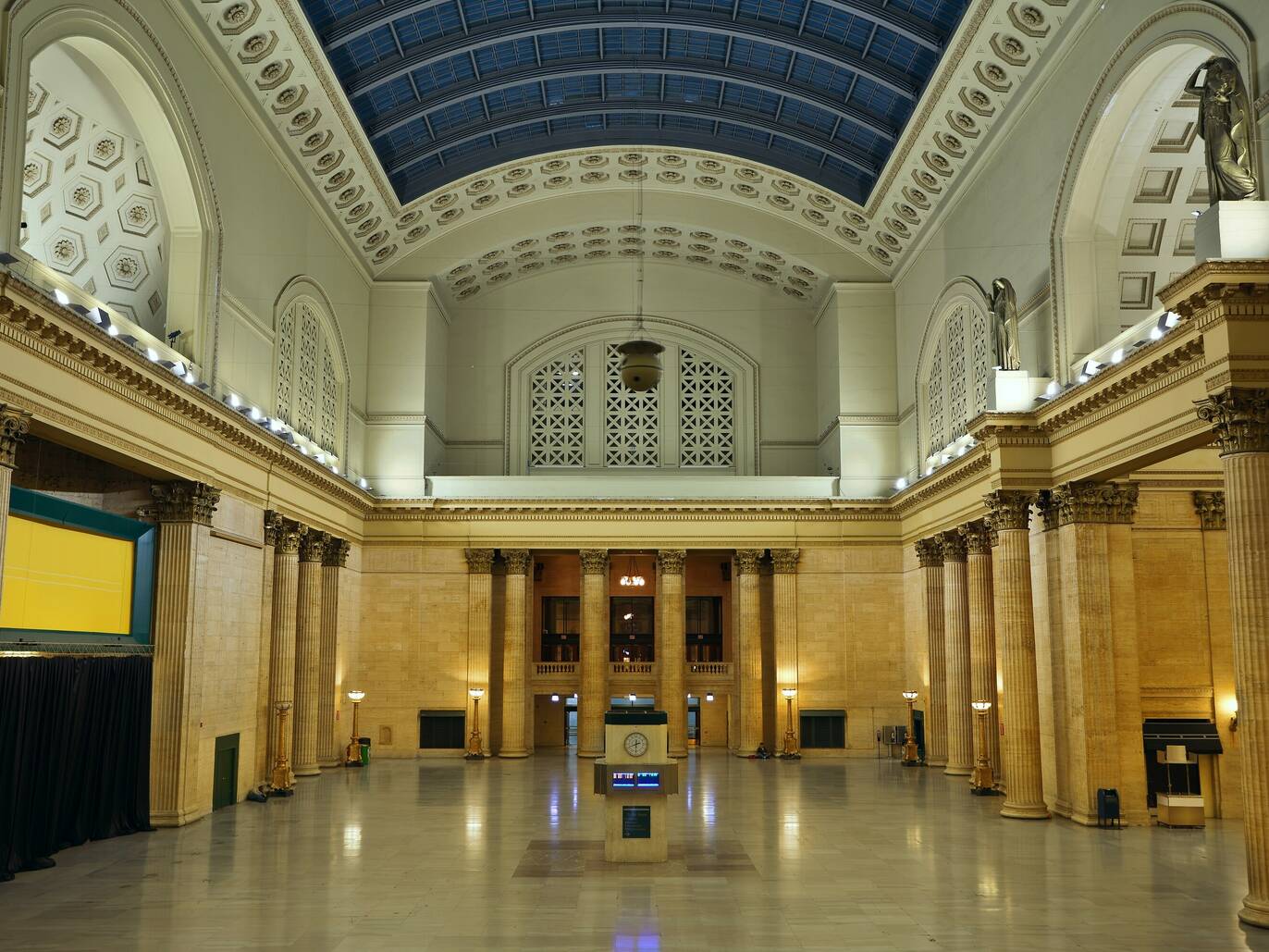 28 Best Things to Do in West Loop, Chicago for Tourists and Locals