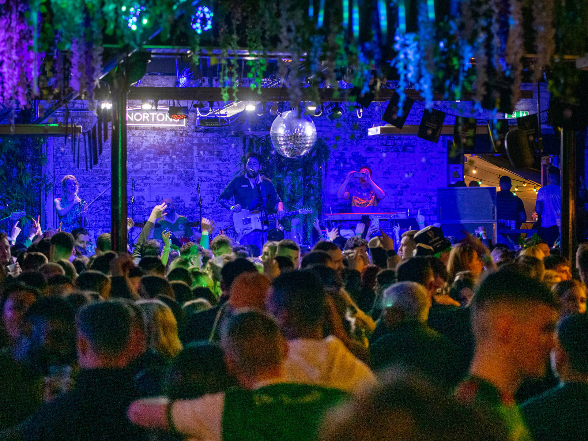 25 Best Bars In Birmingham For Going Out Out