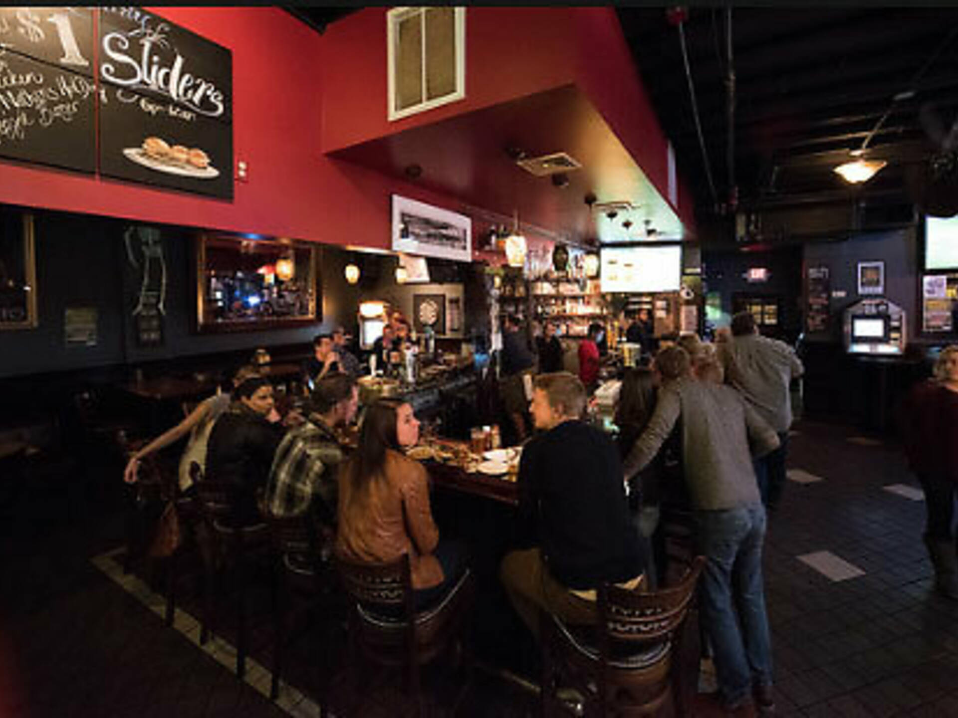 Best Sports Bars in Boston: 15 Spots with Big Screens For Game Day