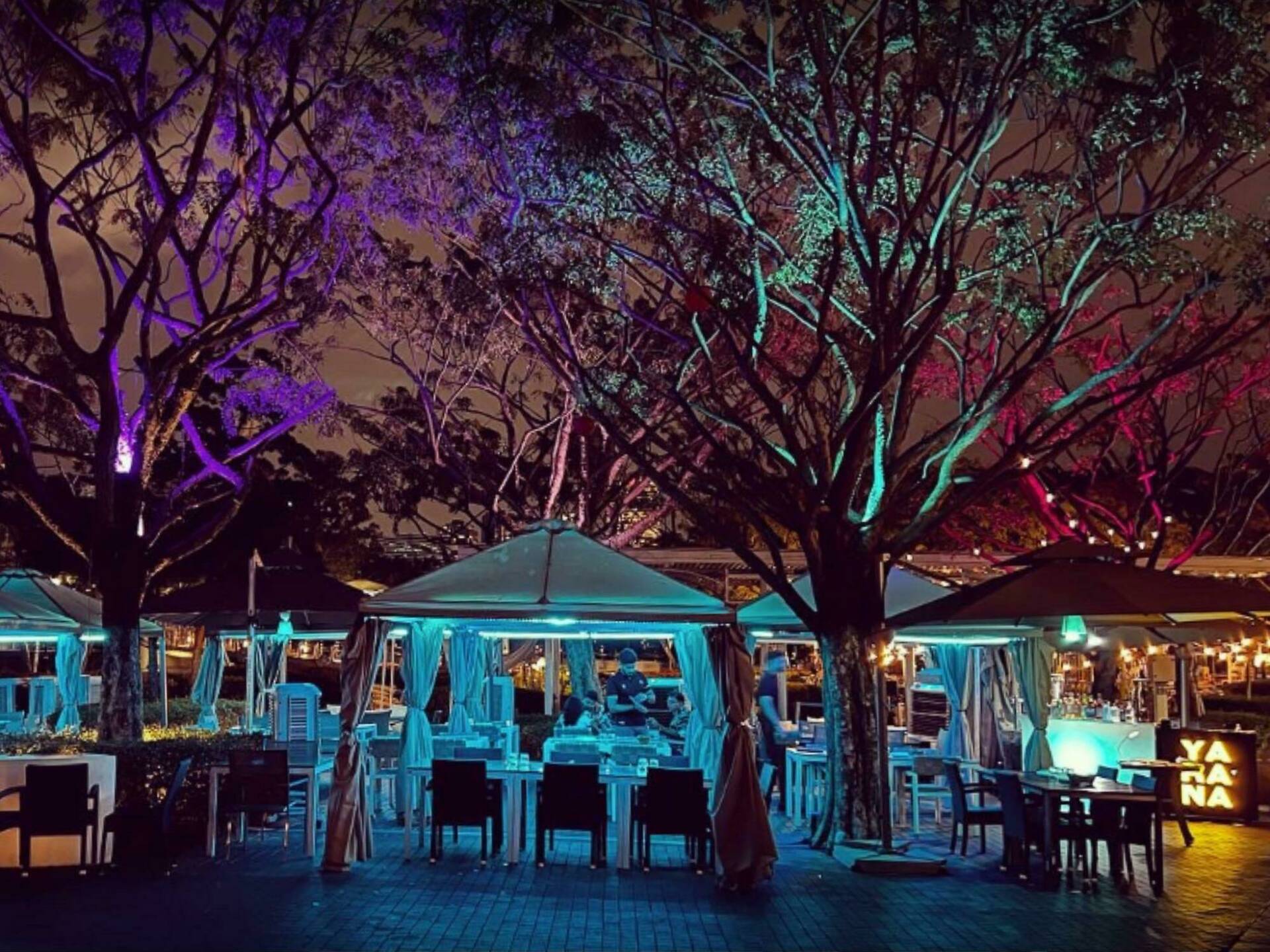 24 Best Restaurants For Big Groups And Communal Dining