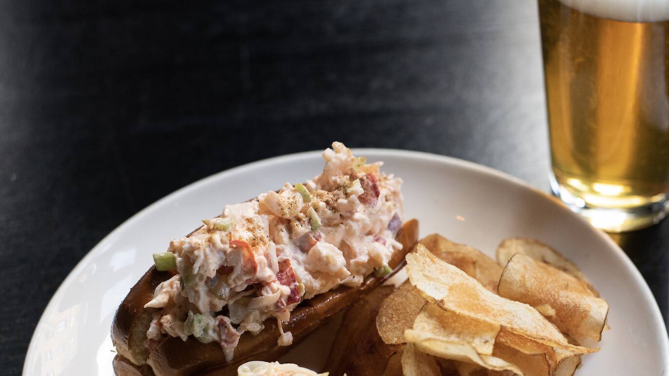18 Best Seafood Restaurants in Boston Right Now