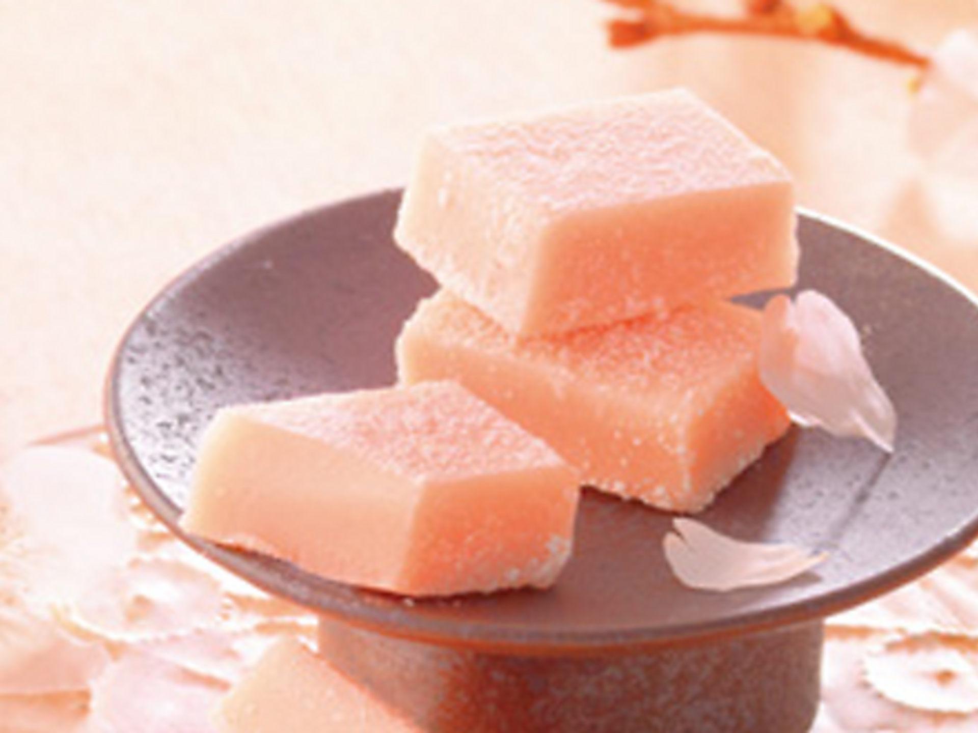 17 cherry blossom desserts and drinks to try in Tokyo