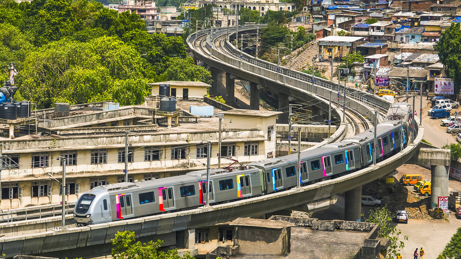 19 Cities With the World’s Best Public Transport, According to Locals