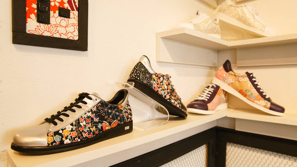 Tokyo Kimono Shoes | Shopping in Asakusa, Tokyo