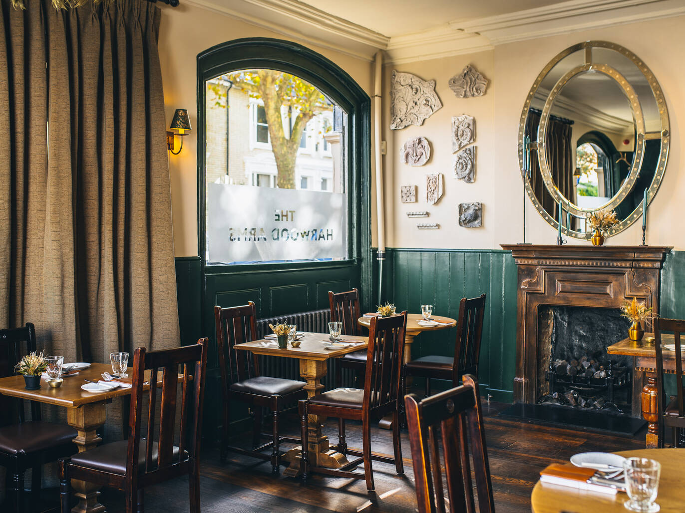 8 Best Restaurants in Fulham For a Top Feed