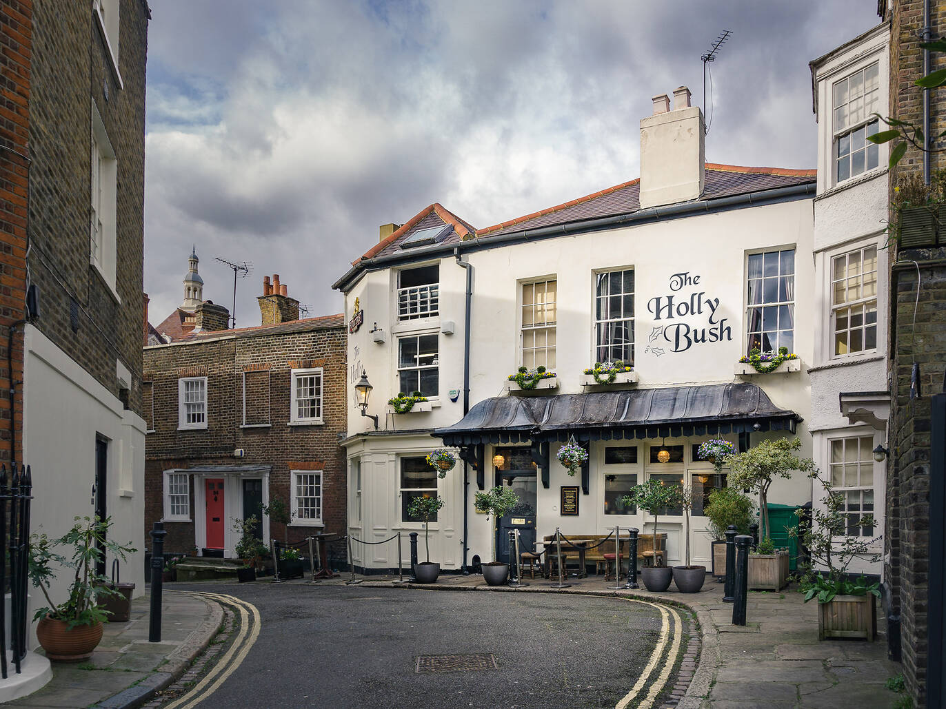 10 Best Pubs In Hampstead For a Historic Place To Drink