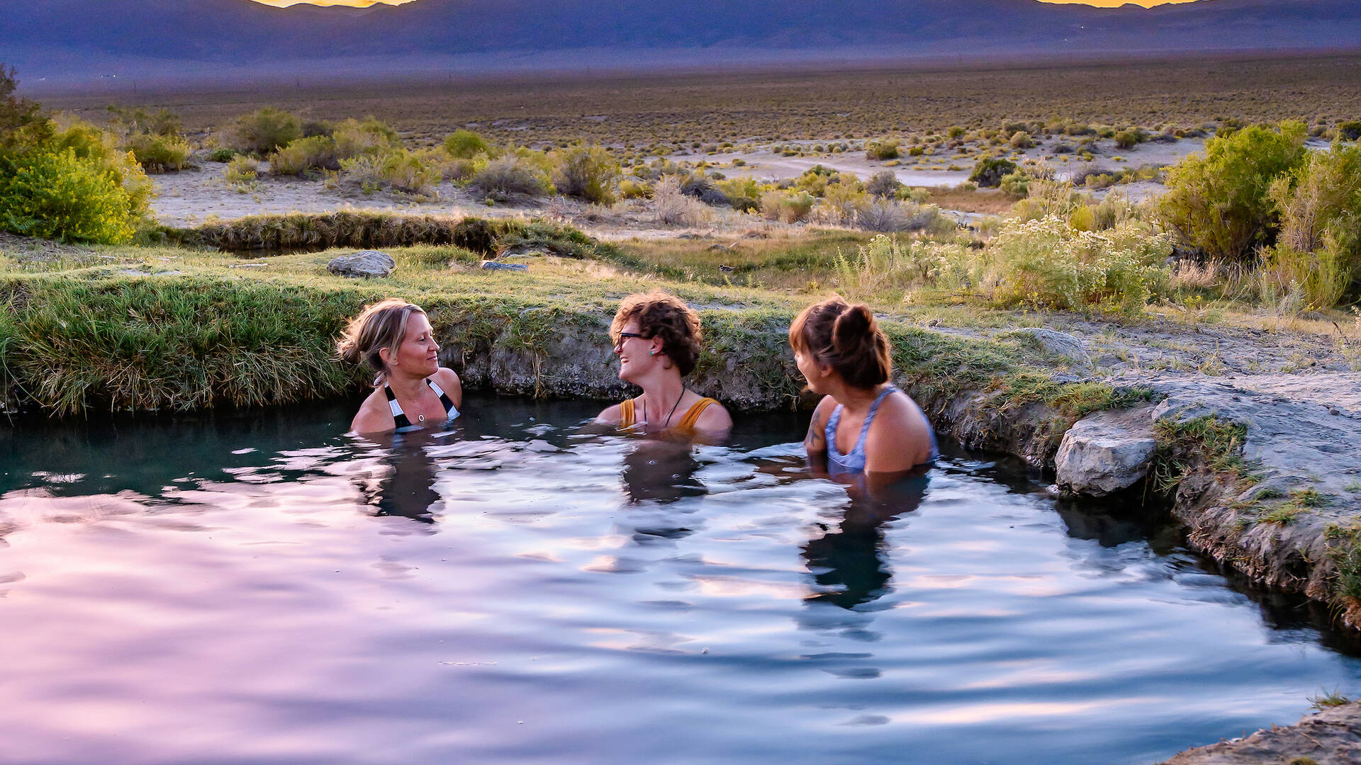 13 Best Natural Hot Springs In the US to Relax and Unwind