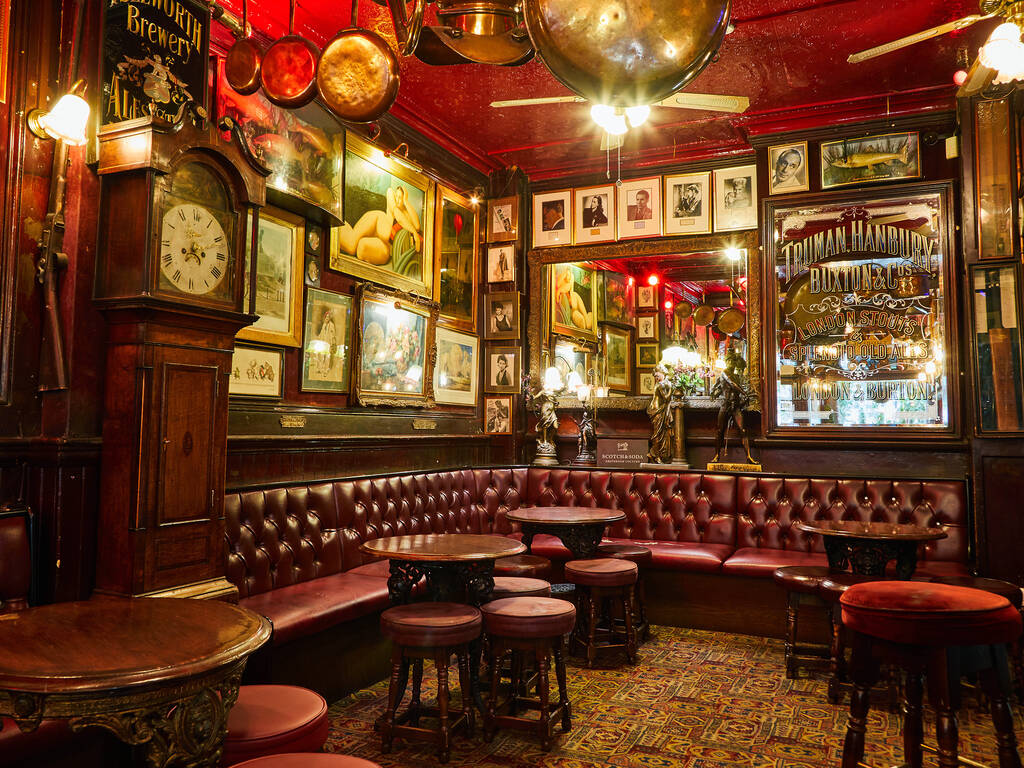 7 Best Covent Garden Pubs For Central London Drinking