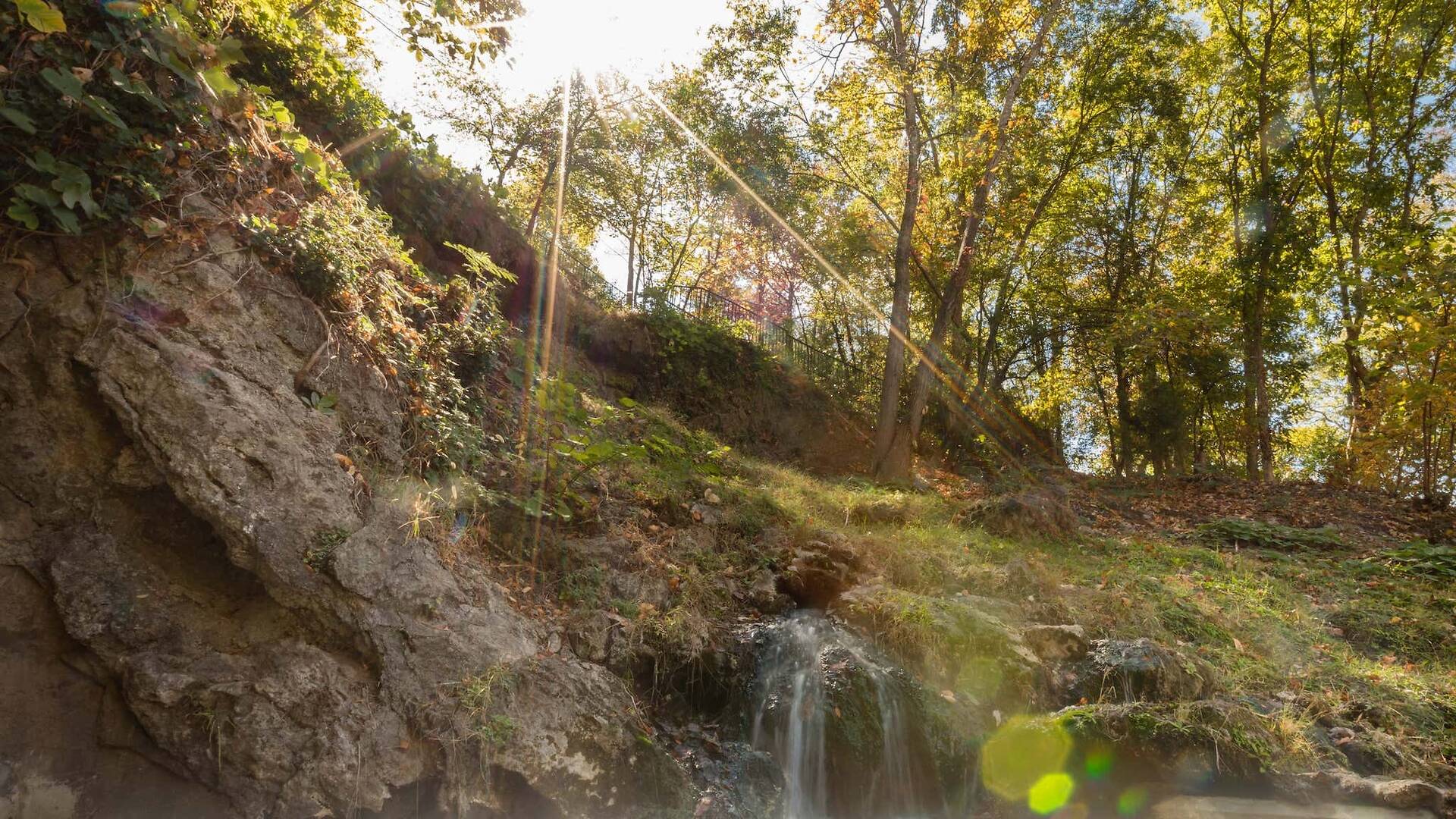 13 Best Natural Hot Springs In the US to Relax and Unwind