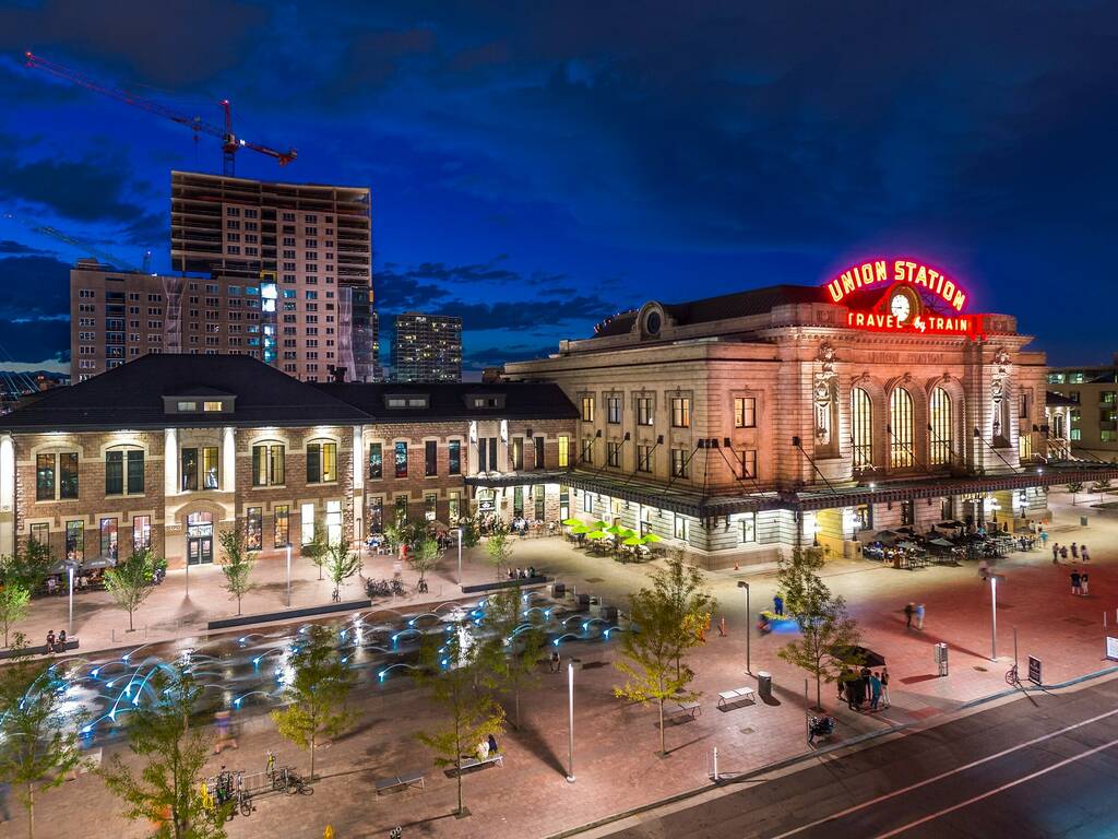 22 Beautiful Train Stations in the U.S. to Visit Right Now