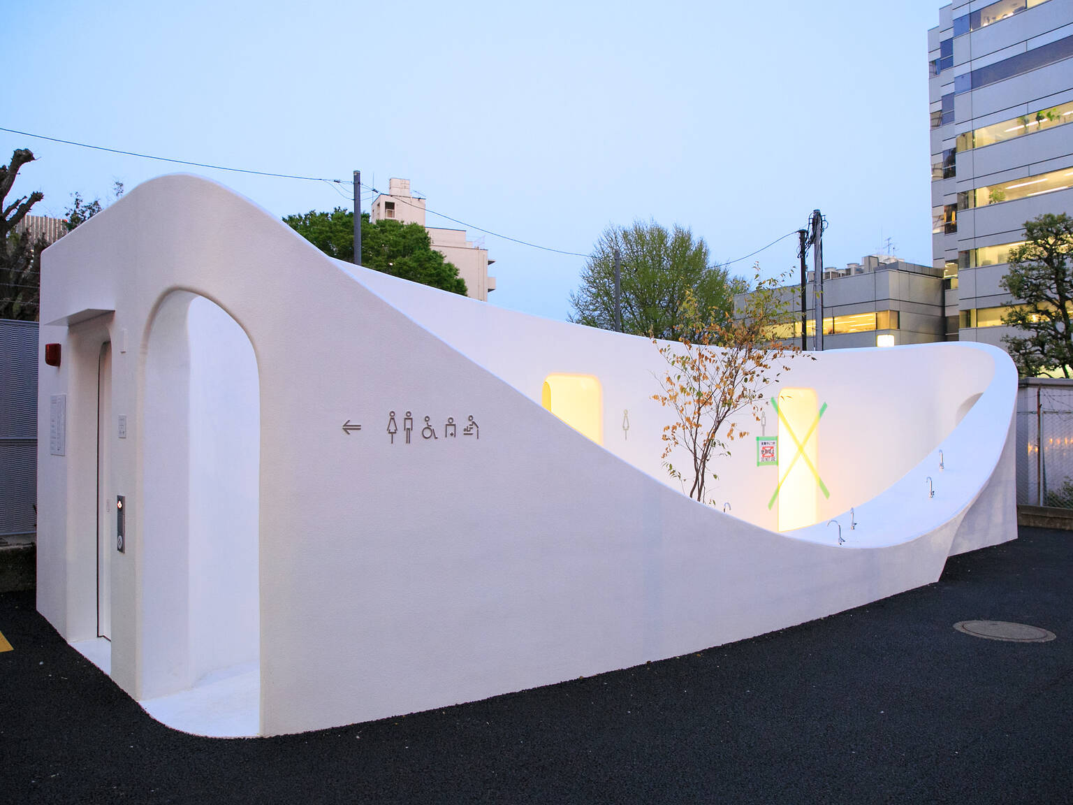 These are Tokyo's most amazing public toilets, designed by Japan's top ...