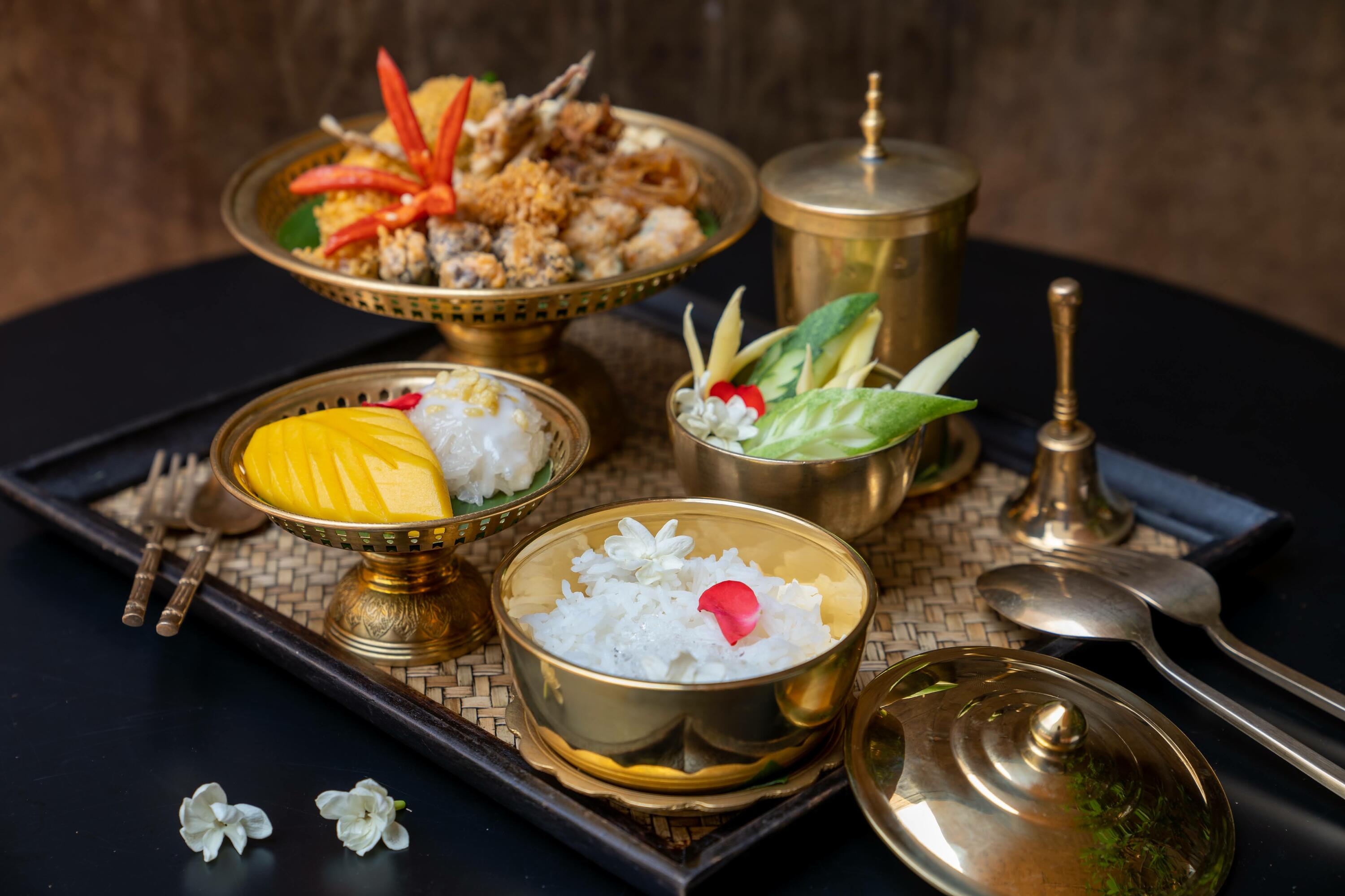 Best restaurants to enjoy 'khao chae' in Bangkok