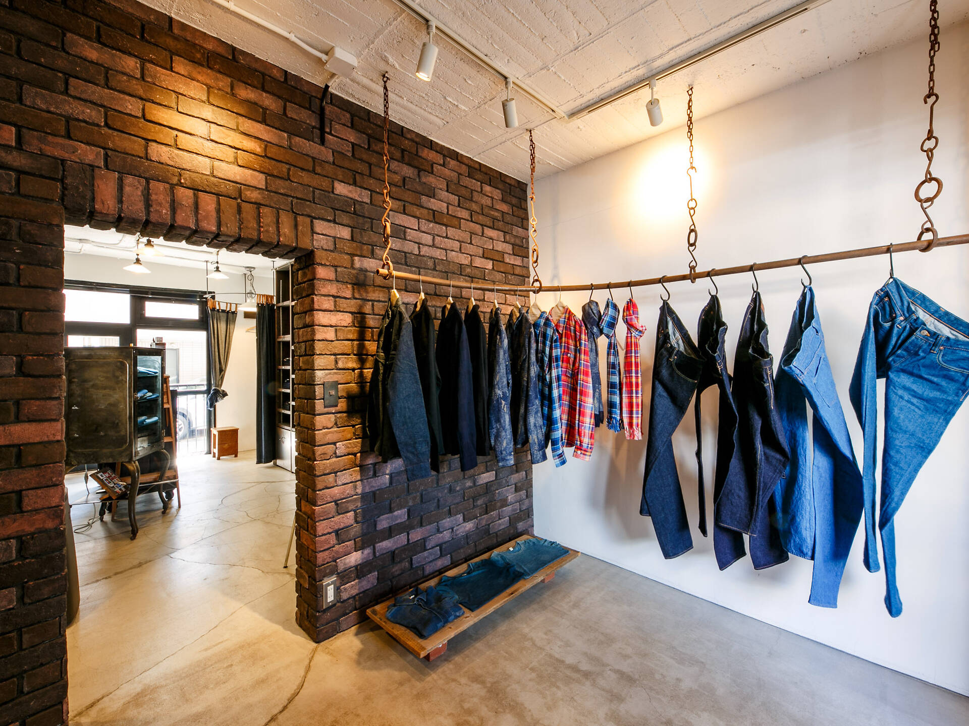 8 best outlet malls near Tokyo for discount designer fashion