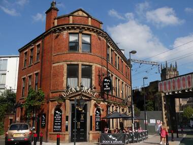 18 Best Pubs in Leeds for 2025, According To Local Writers