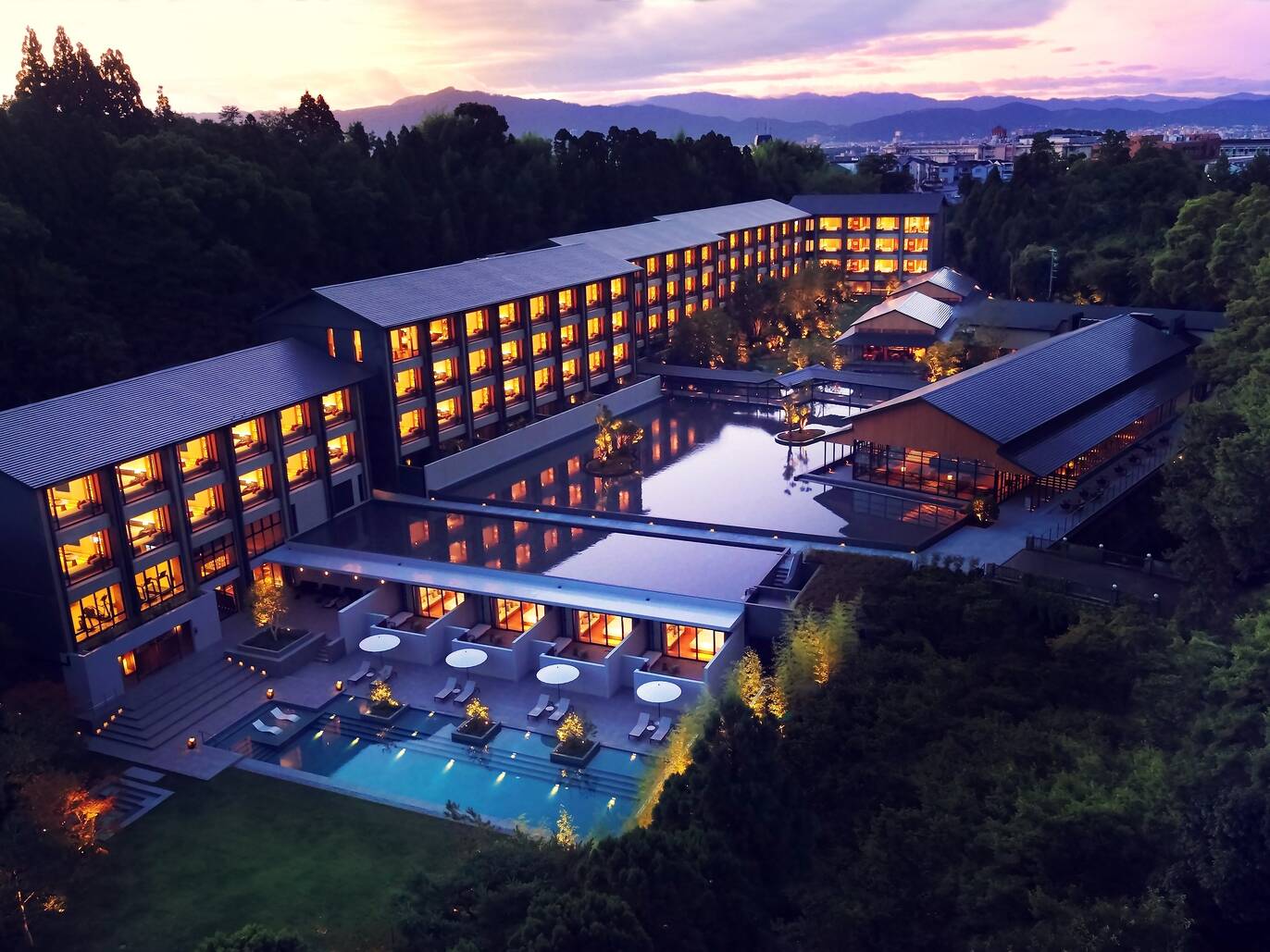 11 of the most beautiful hotels and resorts in Japan