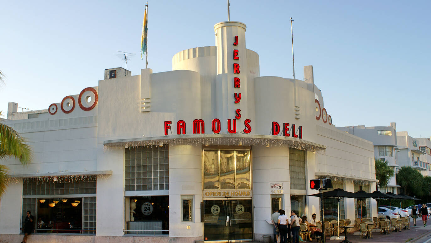 The Best Art Deco Buildings in Miami