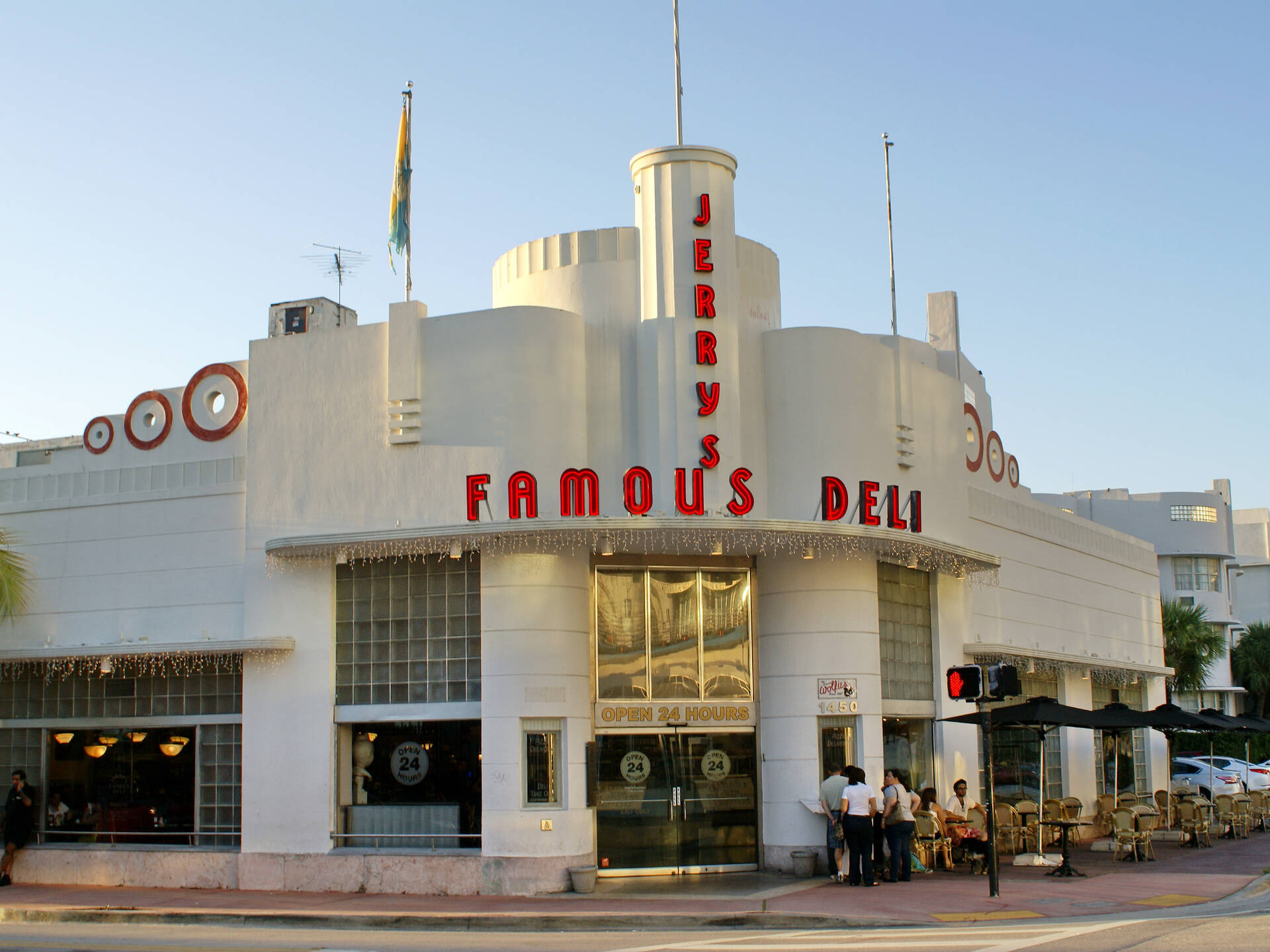 The Best Art Deco Buildings in Miami