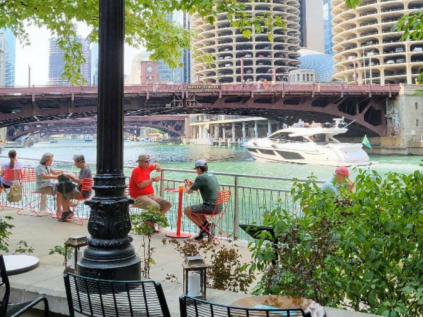 Chicago Riverwalk: Your Complete Guide