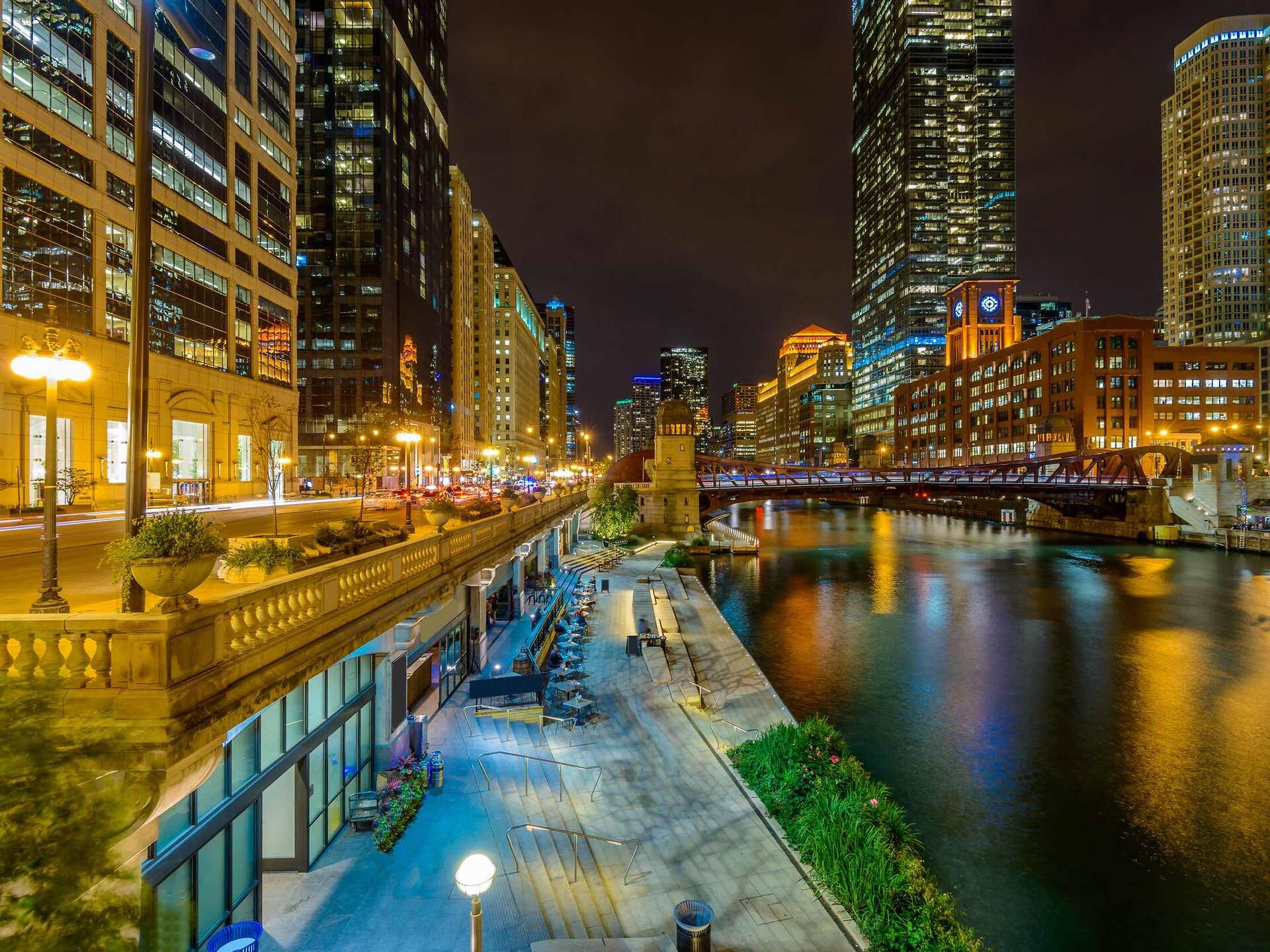 20 Best Things to Do Along the Chicago Riverwalk