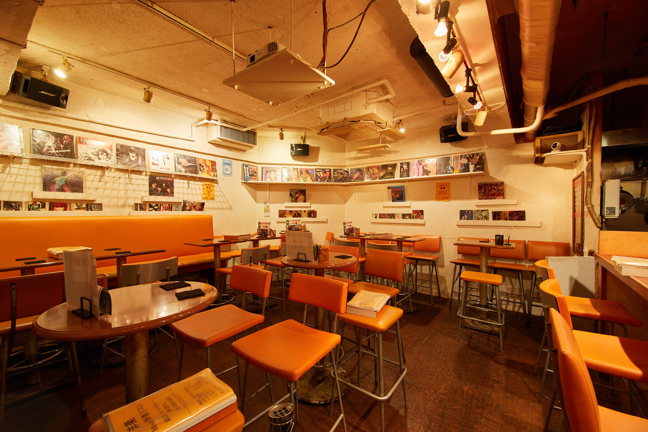 Osaka Bar 80s Osaka Rebooted: Creating Photo Adventures — Shooting