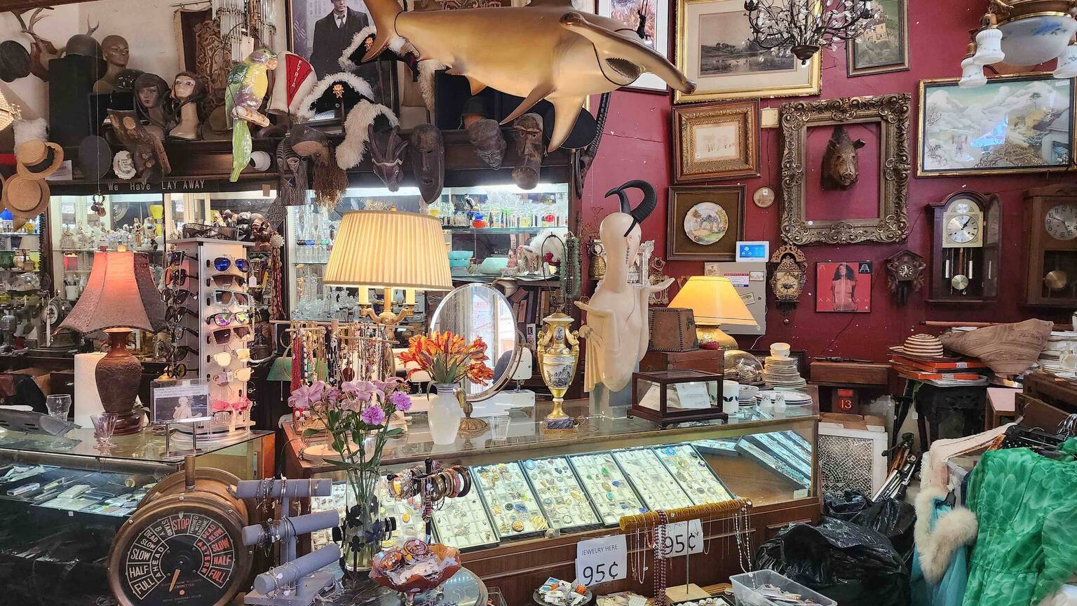 The 23 Best Thrift Stores In Chicago