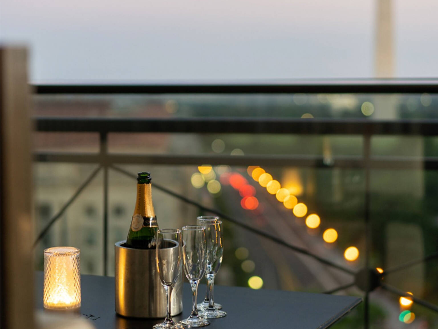 22 Best Rooftop Bars in the U.S. for Dazzling Views and Great Drinks
