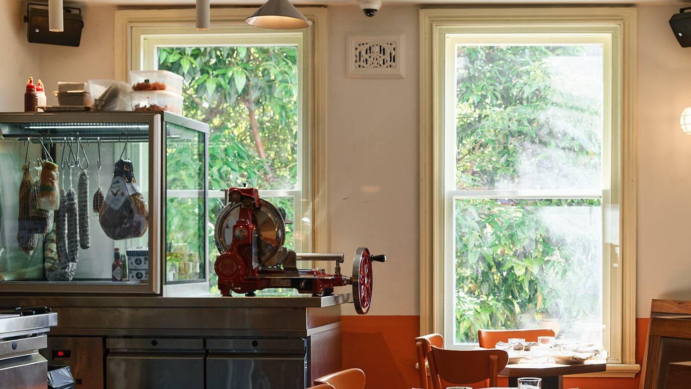 The Abercrombie | Chippendale pub with wine bar and DJs