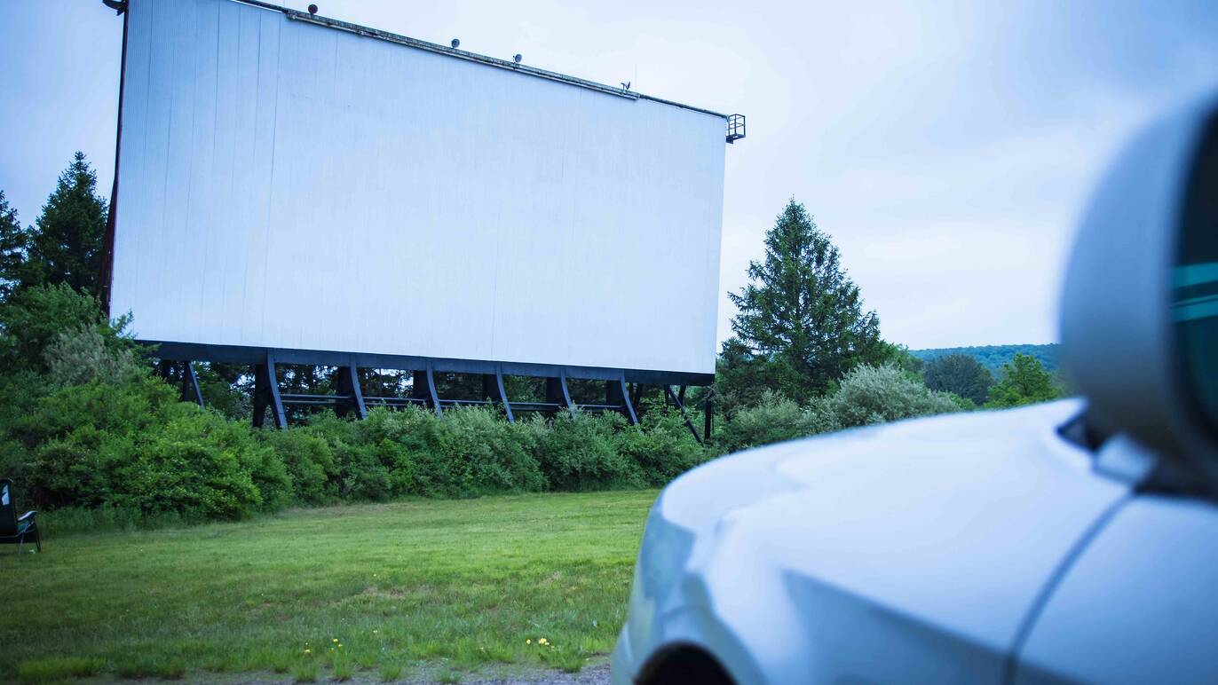 Best Drive-In & Outdoor Movie Theaters Near Chicago