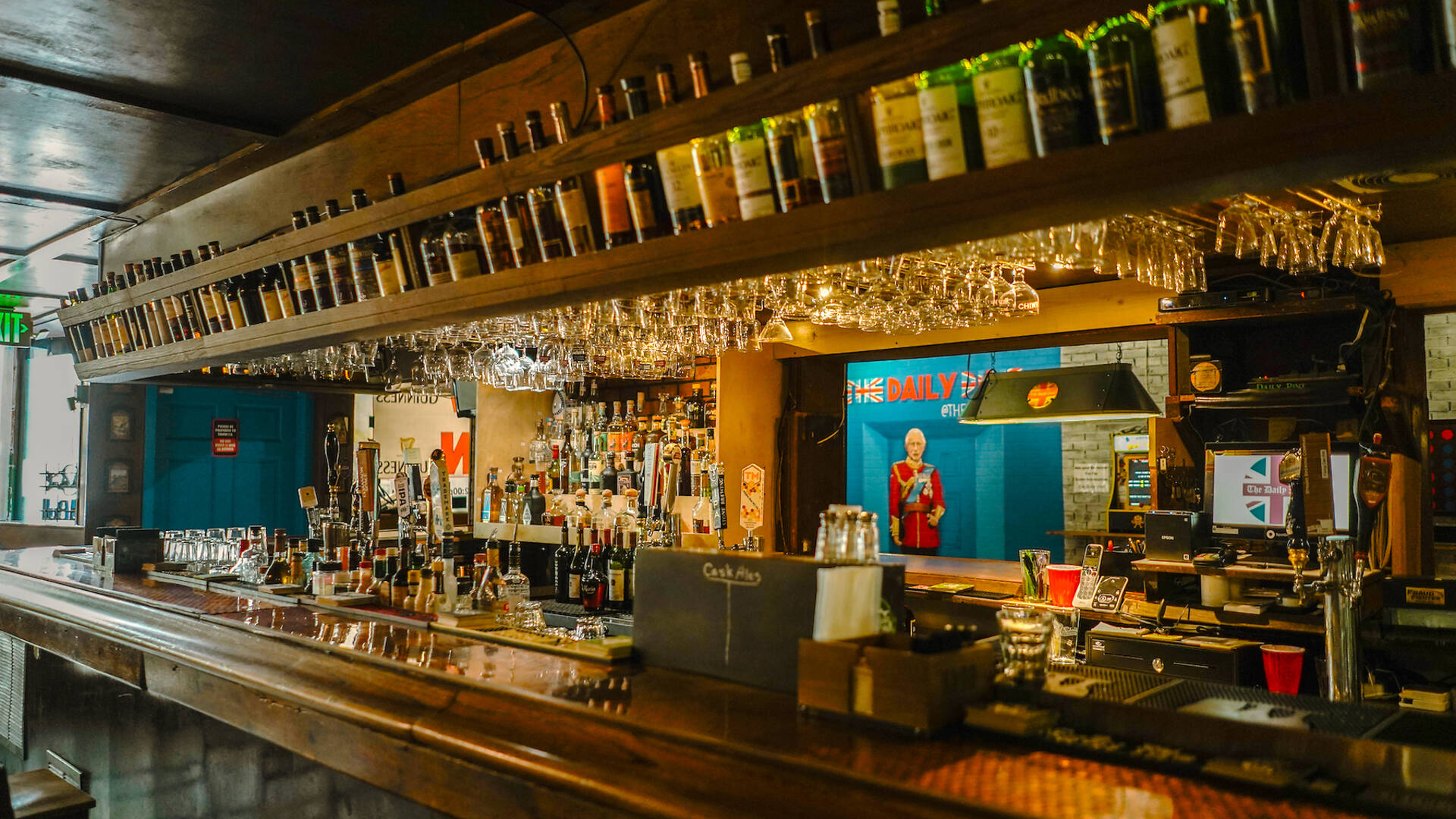 The 10 Best Bars in Santa Monica, Ranked
