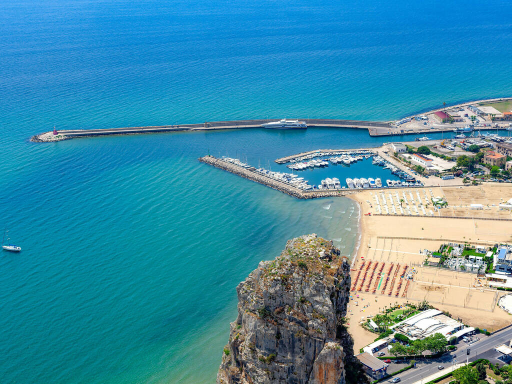 10 Best Beaches in Rome: Day Trip Beaches by Train, By Locals