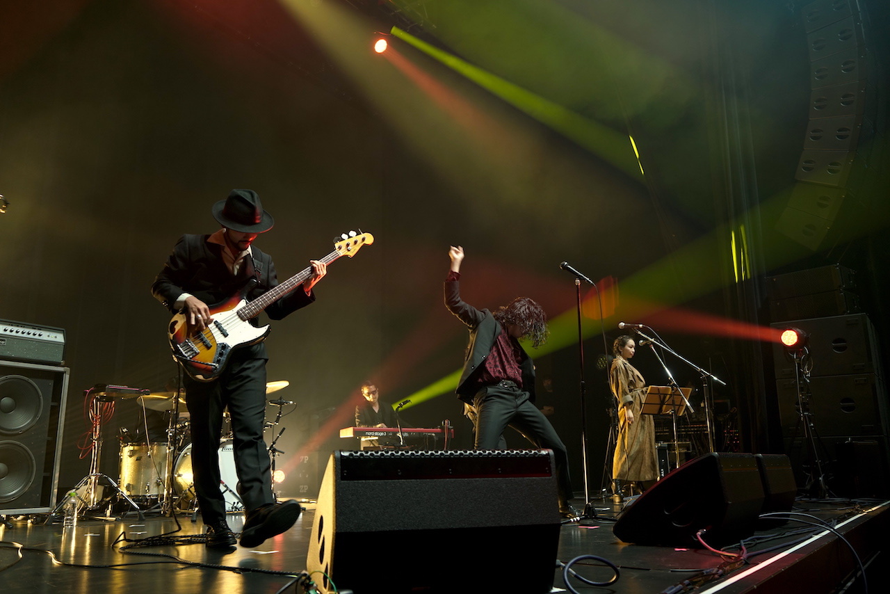 歌舞伎町タワーで上裸で踊った夜、「ZERO TOWER FES」をレポート