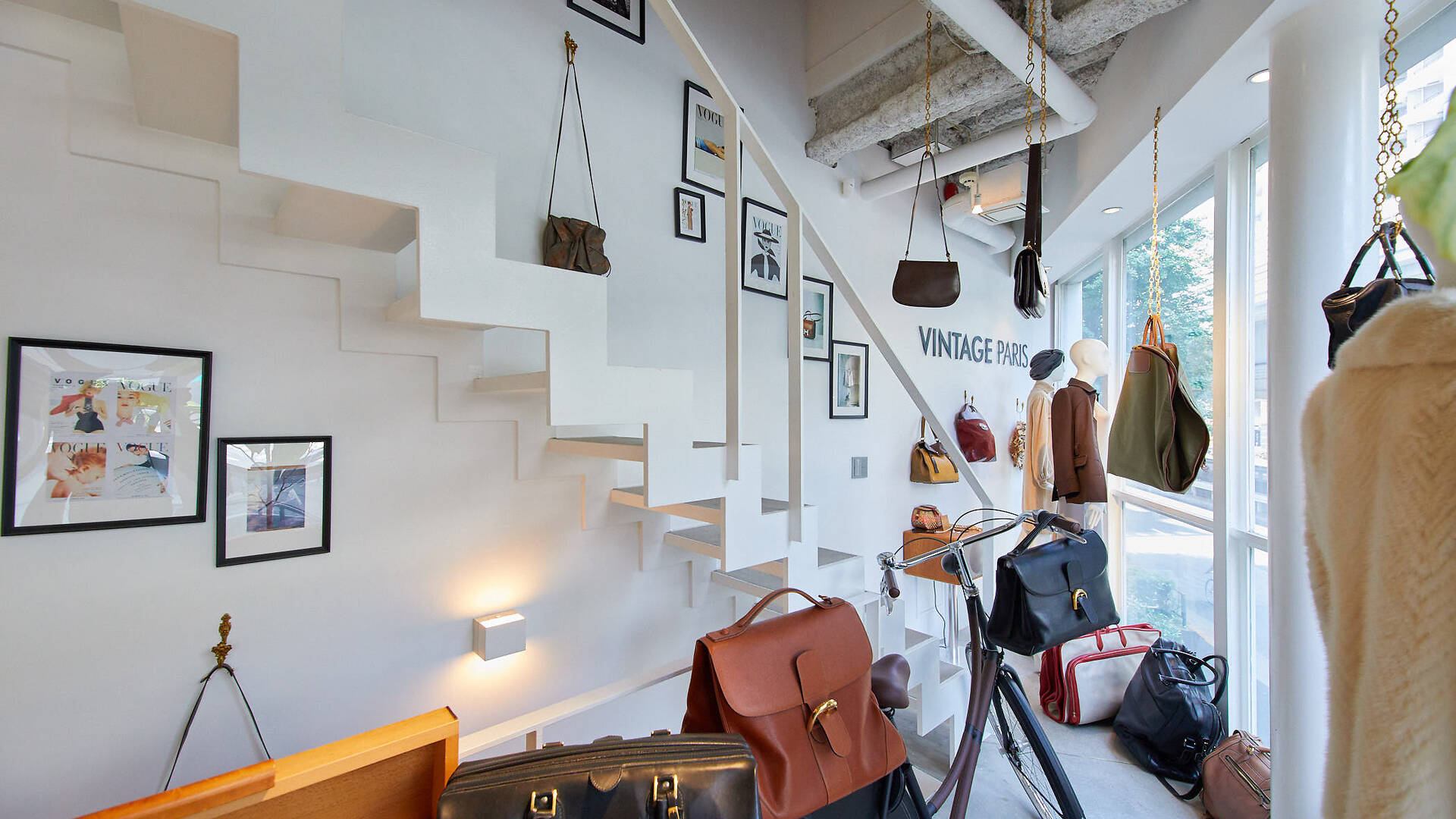 Vintage Paris Aoyama | Shopping in Minato, Tokyo