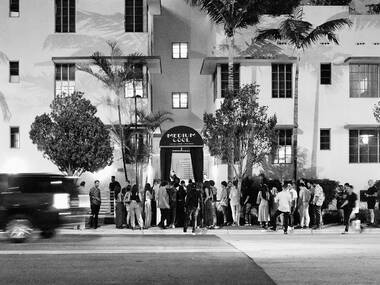 23 Best Bars in Miami: A Definitive Guide to Drinking in the Magic City