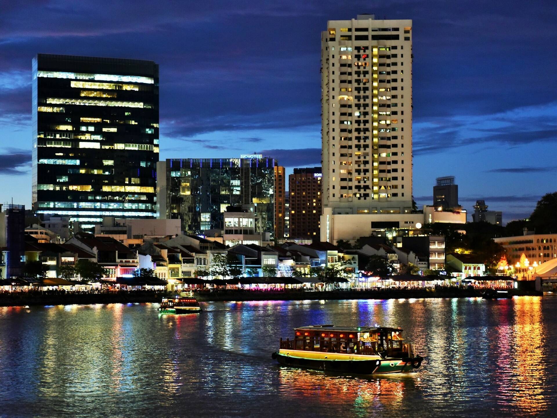 Guide to Bayfront: The Best Things To Do, Eat, Drink, And Shop For