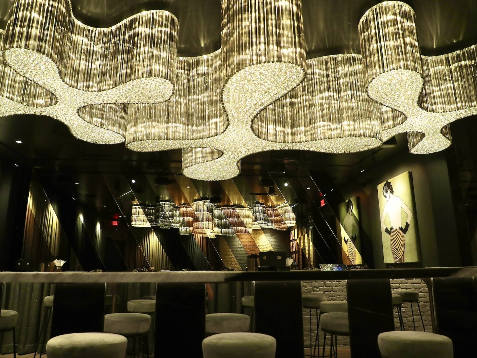 13 Best West Hollywood Bars for Beer, Wine and a Good Time