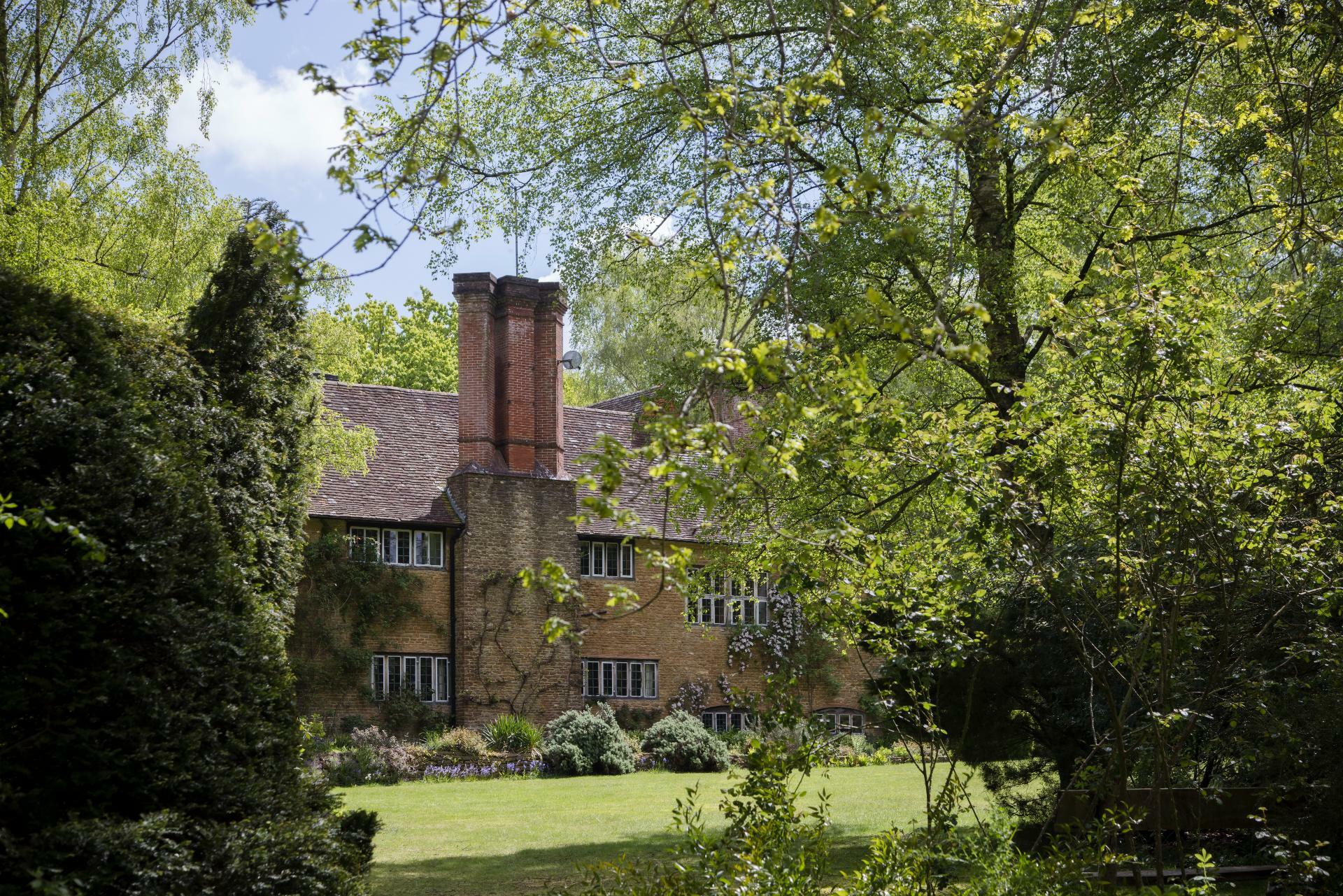 This Beautiful Cottage and Garden in Surrey Will Soon Open as a Tourist ...