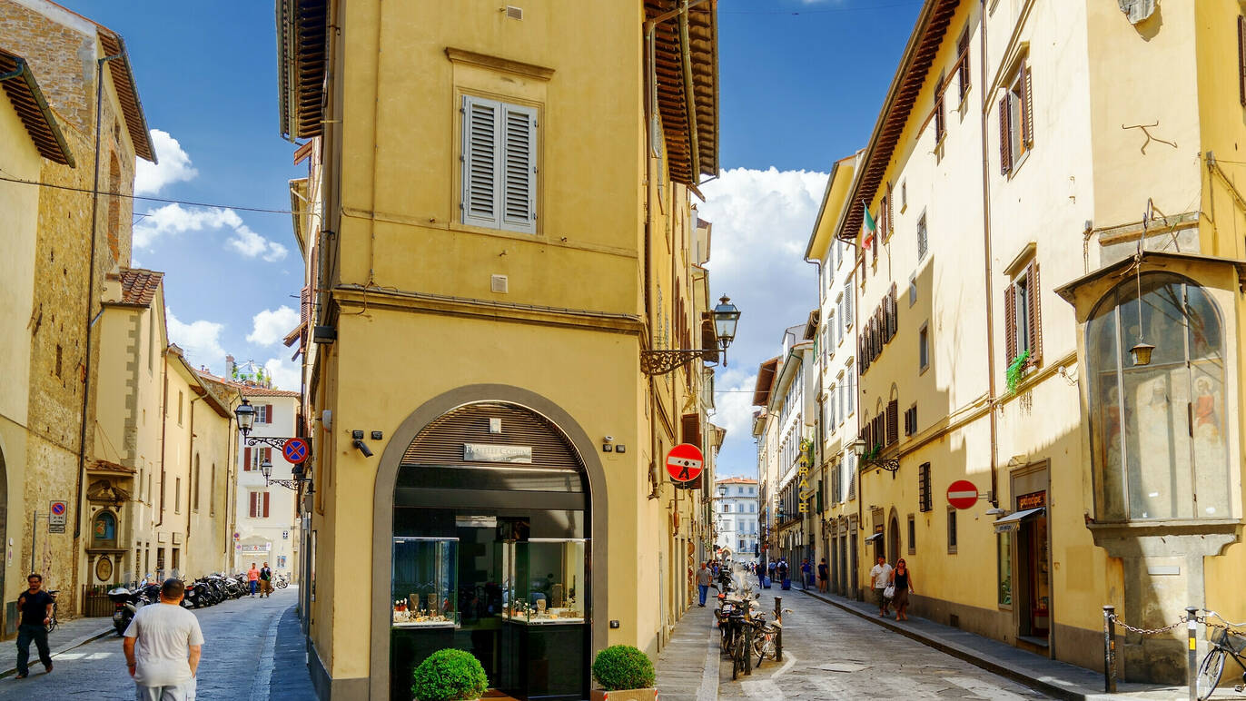 14 Best Places For Shopping in Florence | Where To Go Shopping