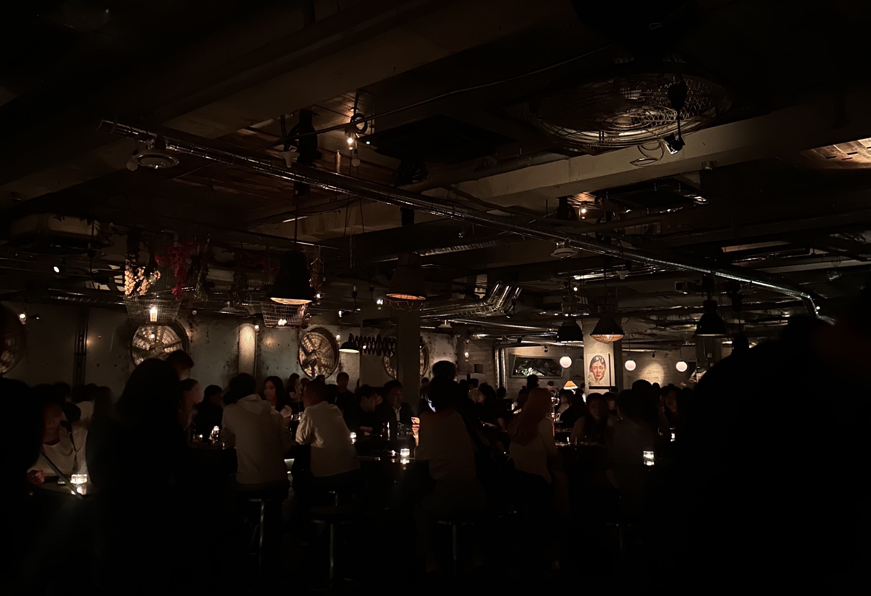 Six Night | Bars in Seoul