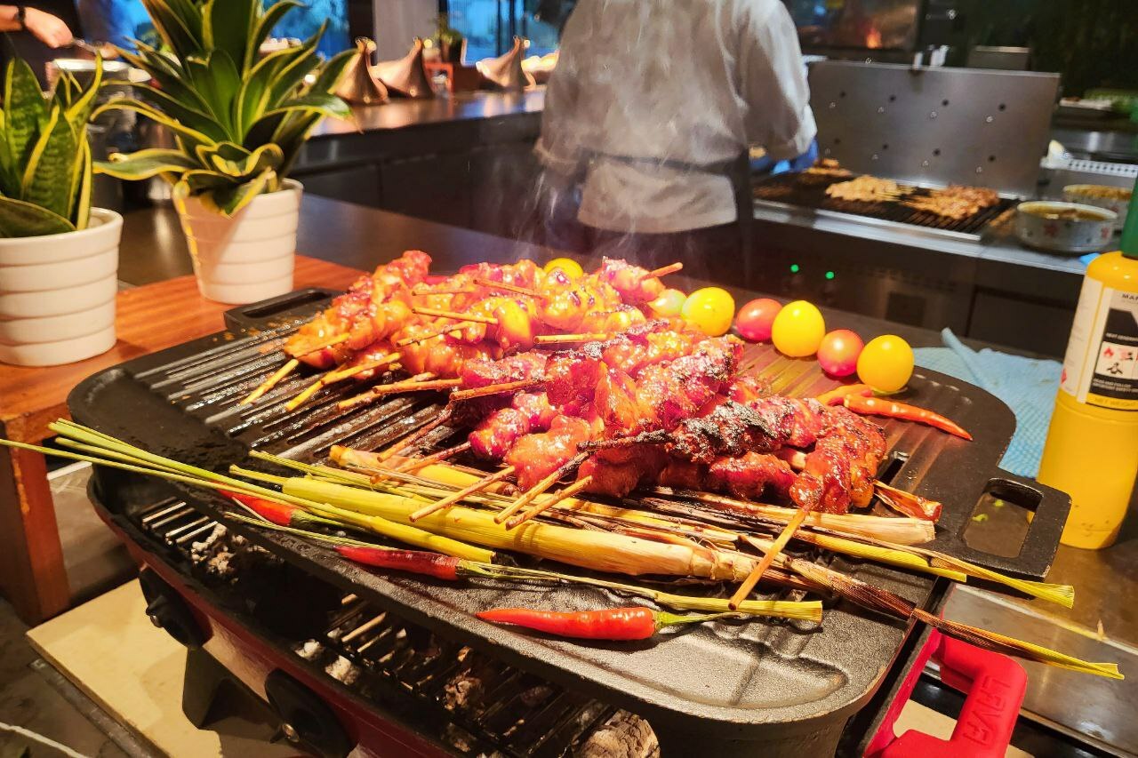 Parkroyal Collection Marina Bay 'Tantalising Thai' buffet | Restaurants ...