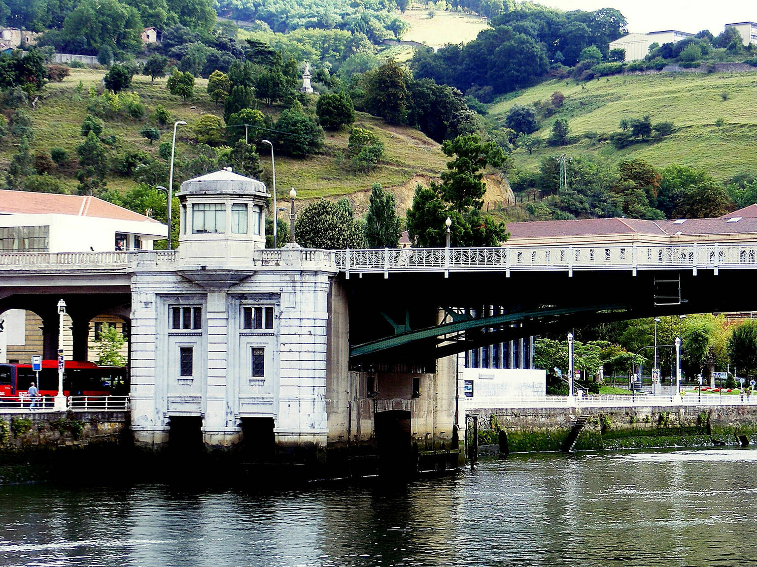 25 Best Things to Do in Bilbao From Locals Themselves