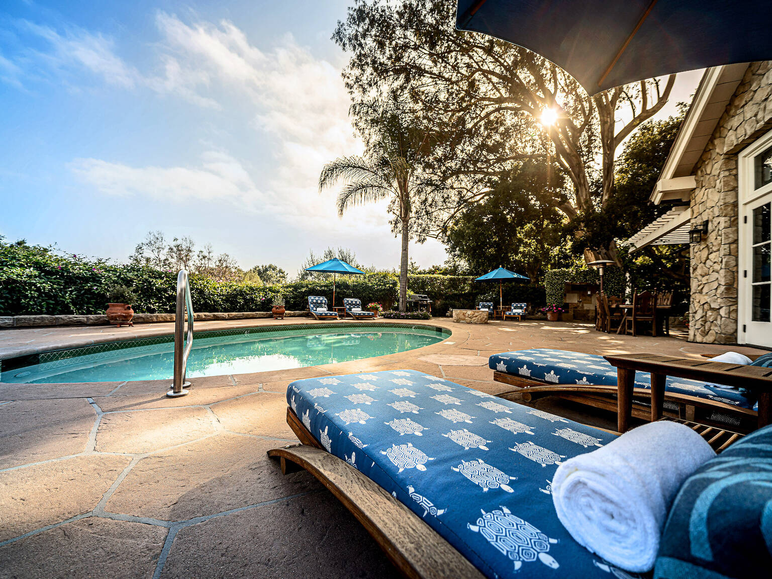 10 Best Hotels With A Private Pool in the US For A Luxury Retreat