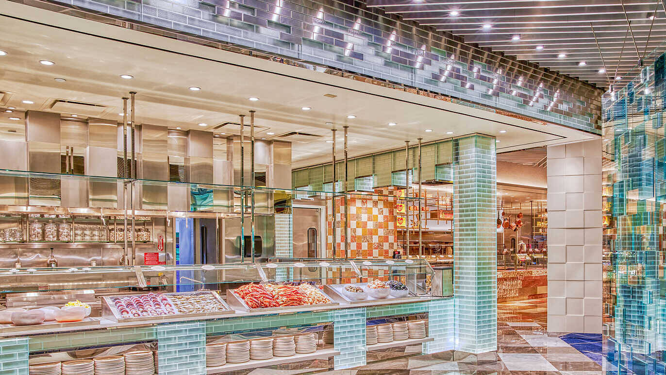 7 Best Buffets in the USA For Unlimited Pasta, Seafood And More