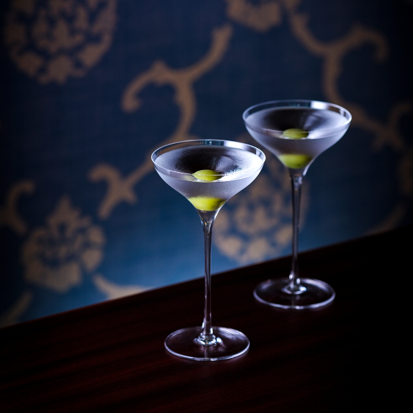 On the shift: Bartender guest shifts to catch in Hong Kong