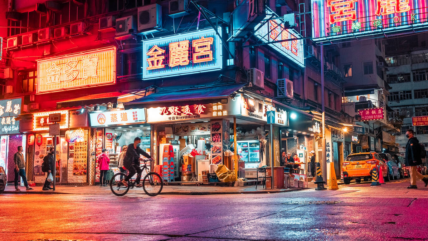 Hong Kong neon signs: A guide to capturing the best neons in Hong Kong