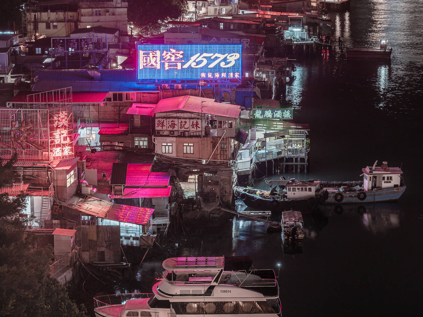 Hong Kong neon signs: A guide to capturing the best neons in Hong Kong