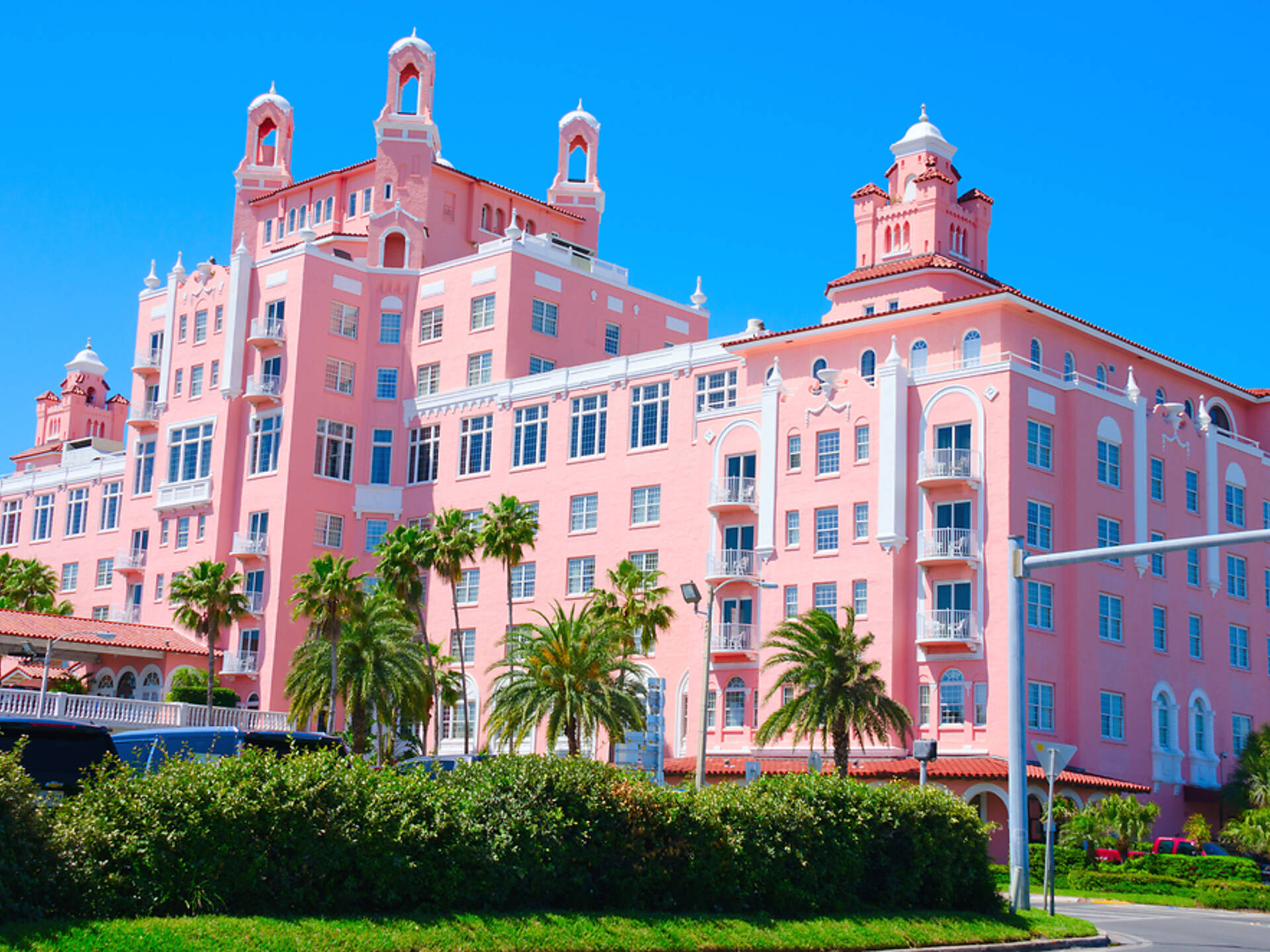 8 Prettiest Pink Places Around the World